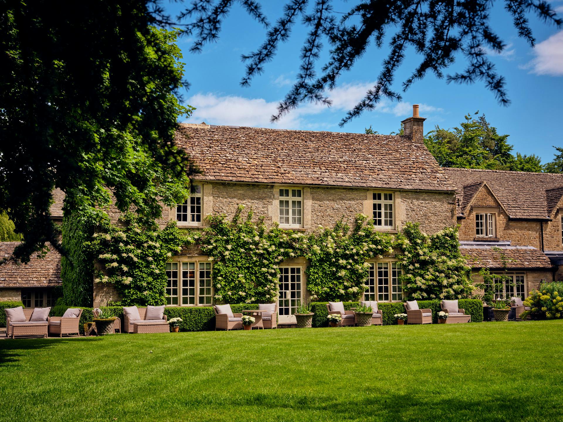 Contact Us | The Calcot Hotel & Spa In The Cotswolds