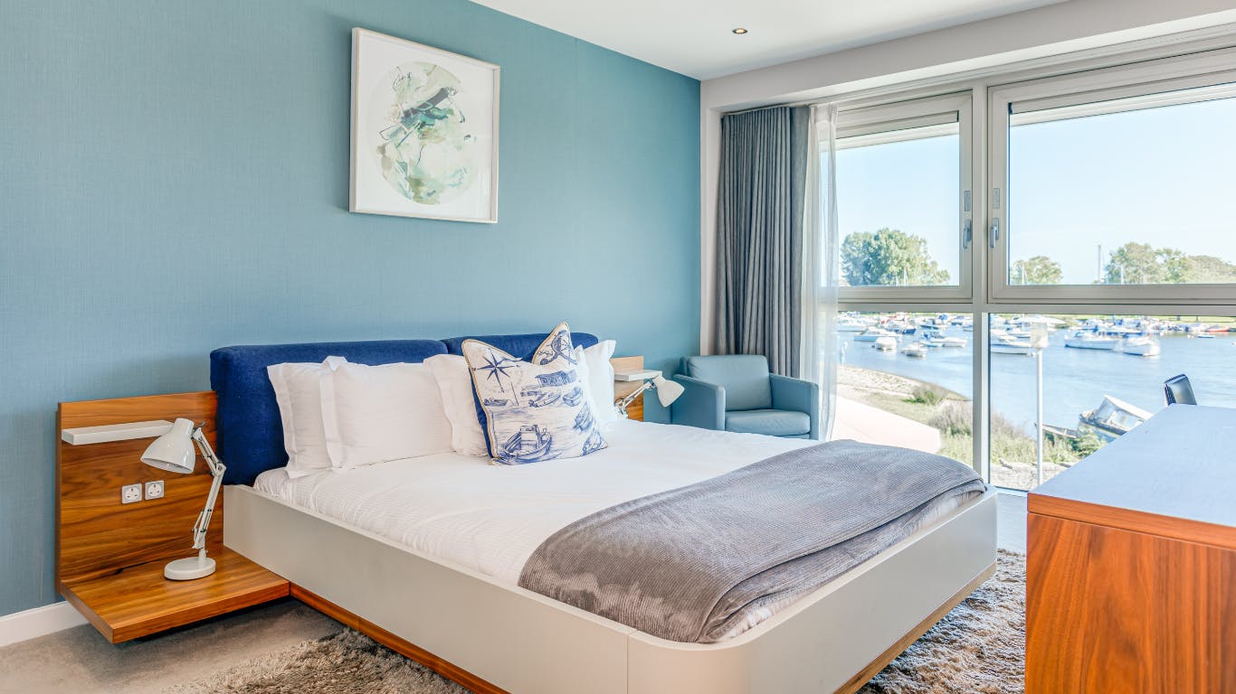 Lazy Sunday | Captain's Club In Christchurch