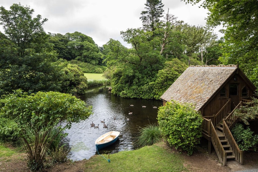 Luxury Lodges in Cornwall with Hot Tubs | Clowance