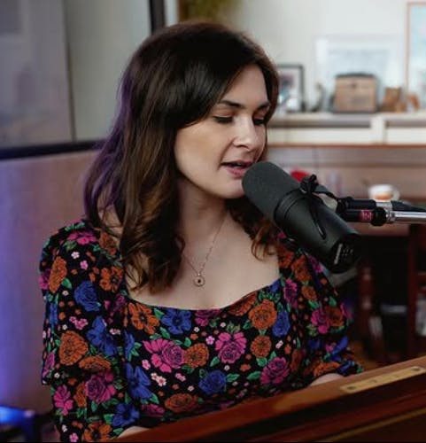 Zoë Phillips at The Stable - Tewinbury Farm Hotel | 4 Star Hotels